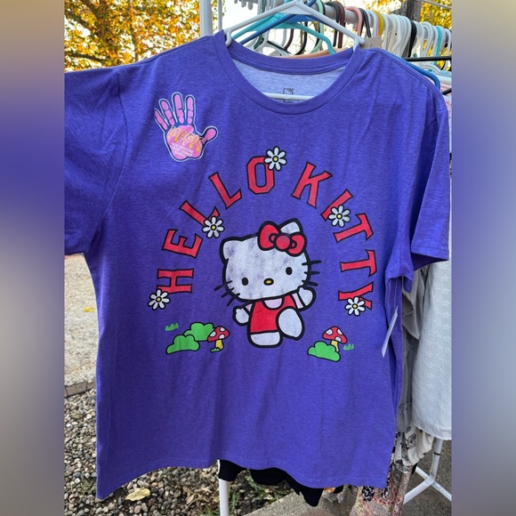 Hello Kitty | Tops | Hello Kitty New Heat Reactive Purple To Blue ...